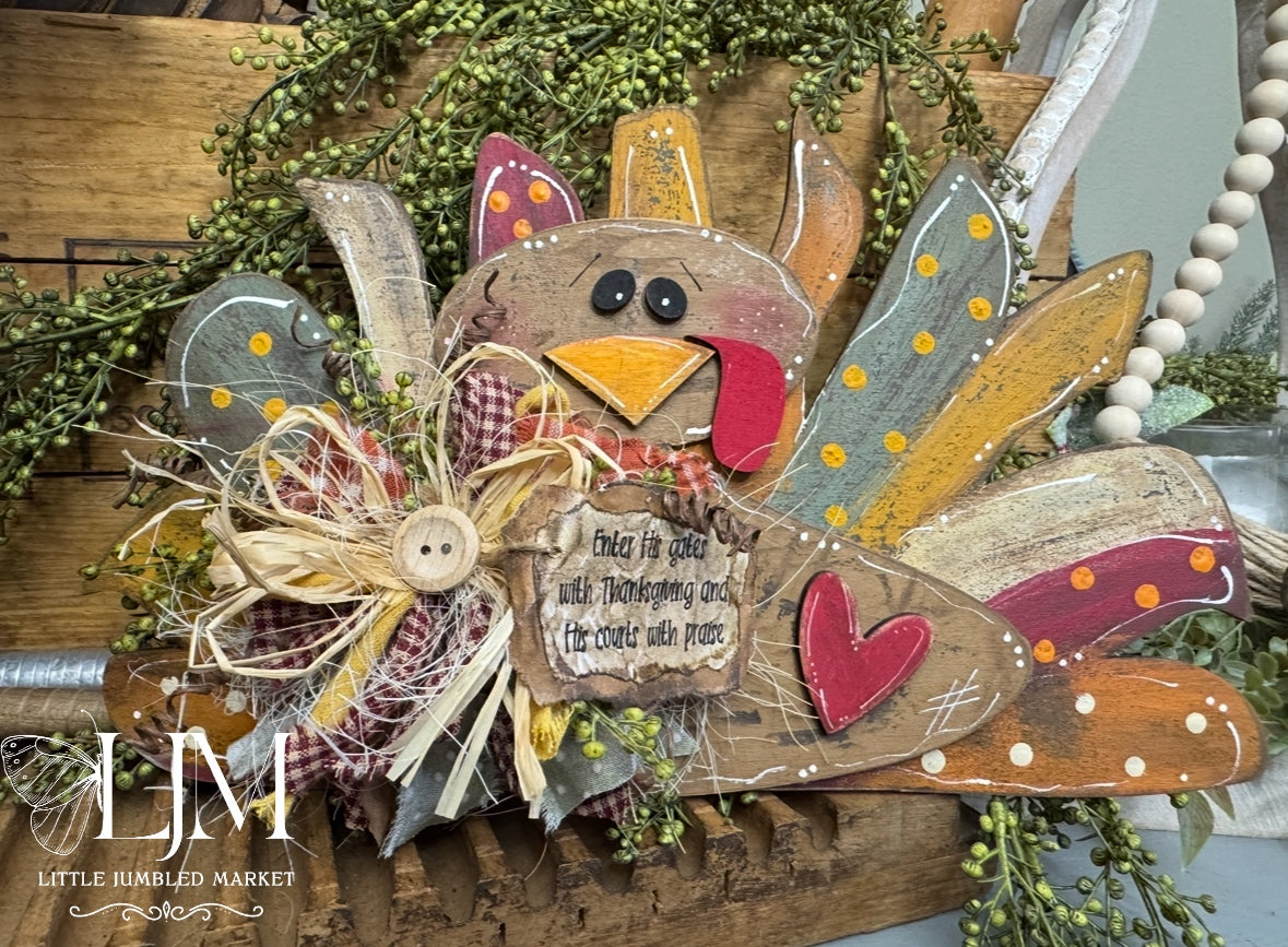 Turkey with Wonky Feathers 301 – Grace and Tattered Lace